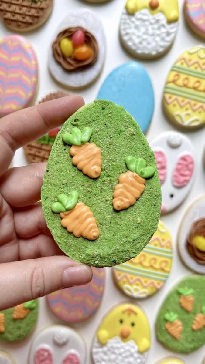 Left-Handed Cookie Decorating: Tips You Didn't Know You Needed!
