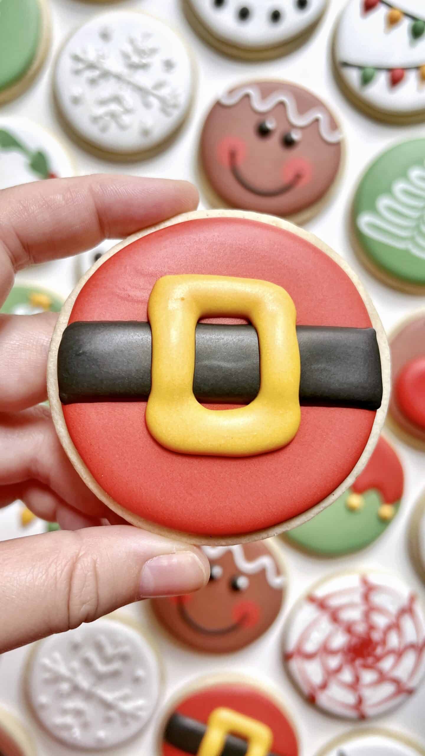 Red Royal Icing: How to Make the Best Red Icing