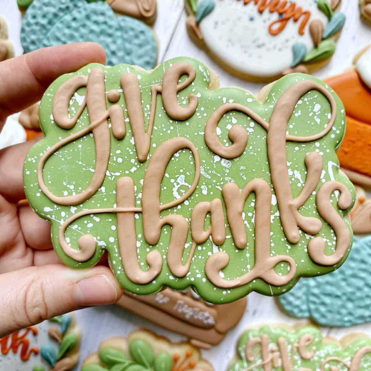 Writing with Royal Icing: Lettering Tips & Tricks